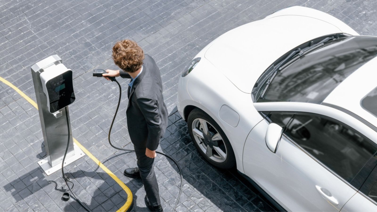16 EV Charging Station Etiquette Tips Every Driver Should Know - Driver ...