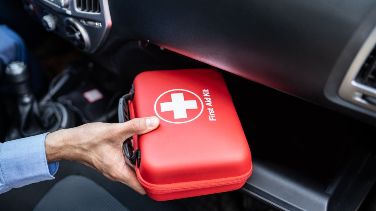 16 Essential Items Every Driver Should Have in Their Glove Compartment ...