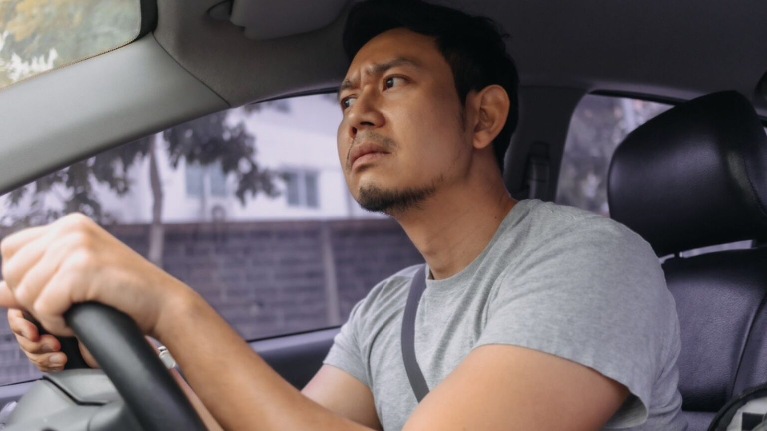 15 Critical Errors That Could Destroy Your Car When Jump-Starting ...