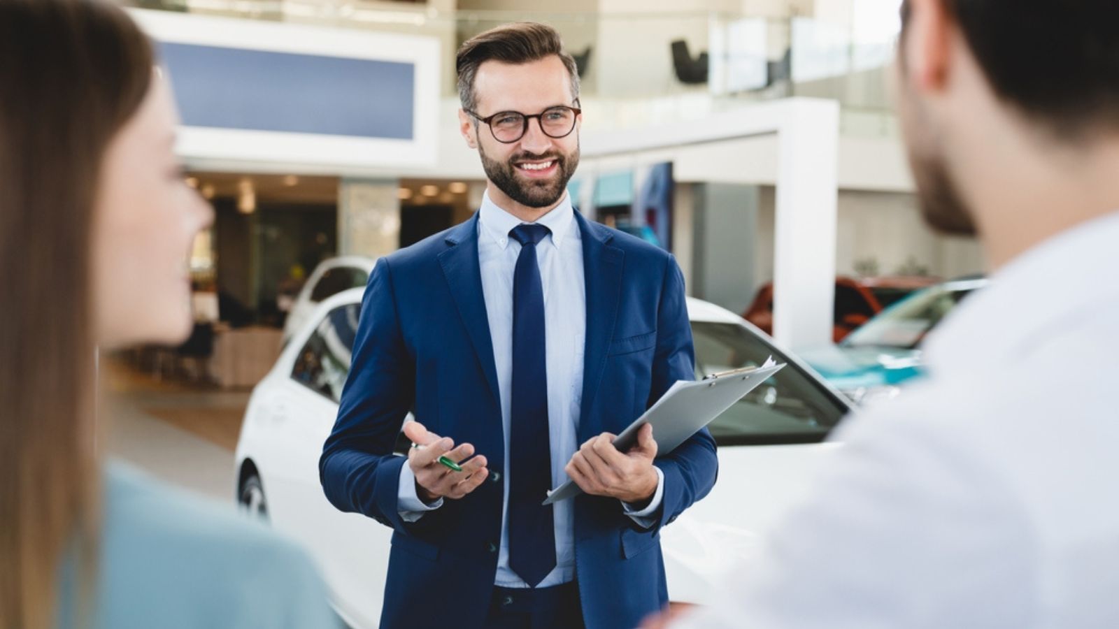 16 Phrases to Avoid When Talking to a Car Salesperson - Driver's Drift