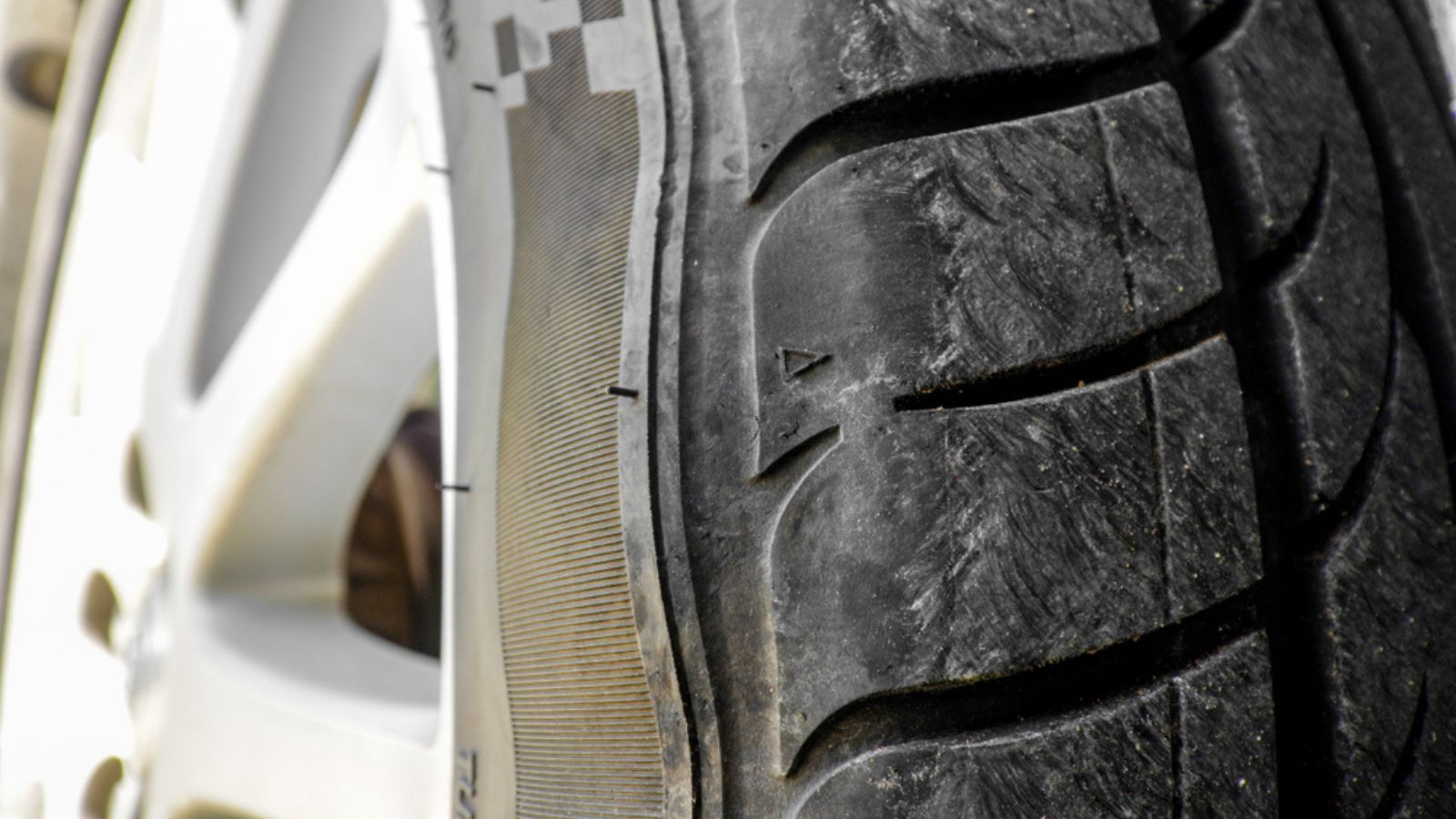 16 Signs Your Car Is Begging for New Tires - Driver's Drift