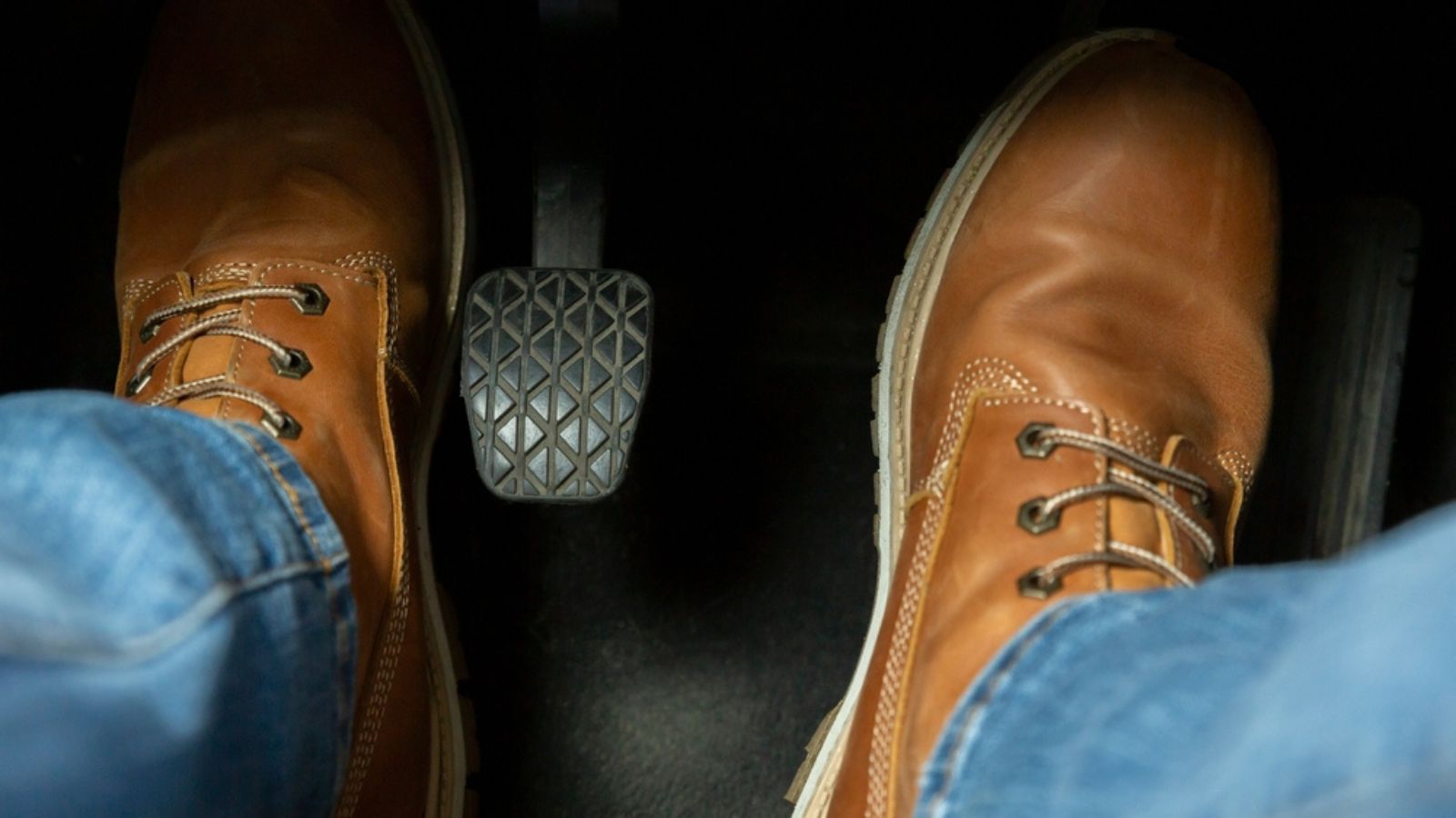 15 Overlooked Signs Your Car Could Be on the Verge of a Breakdown ...