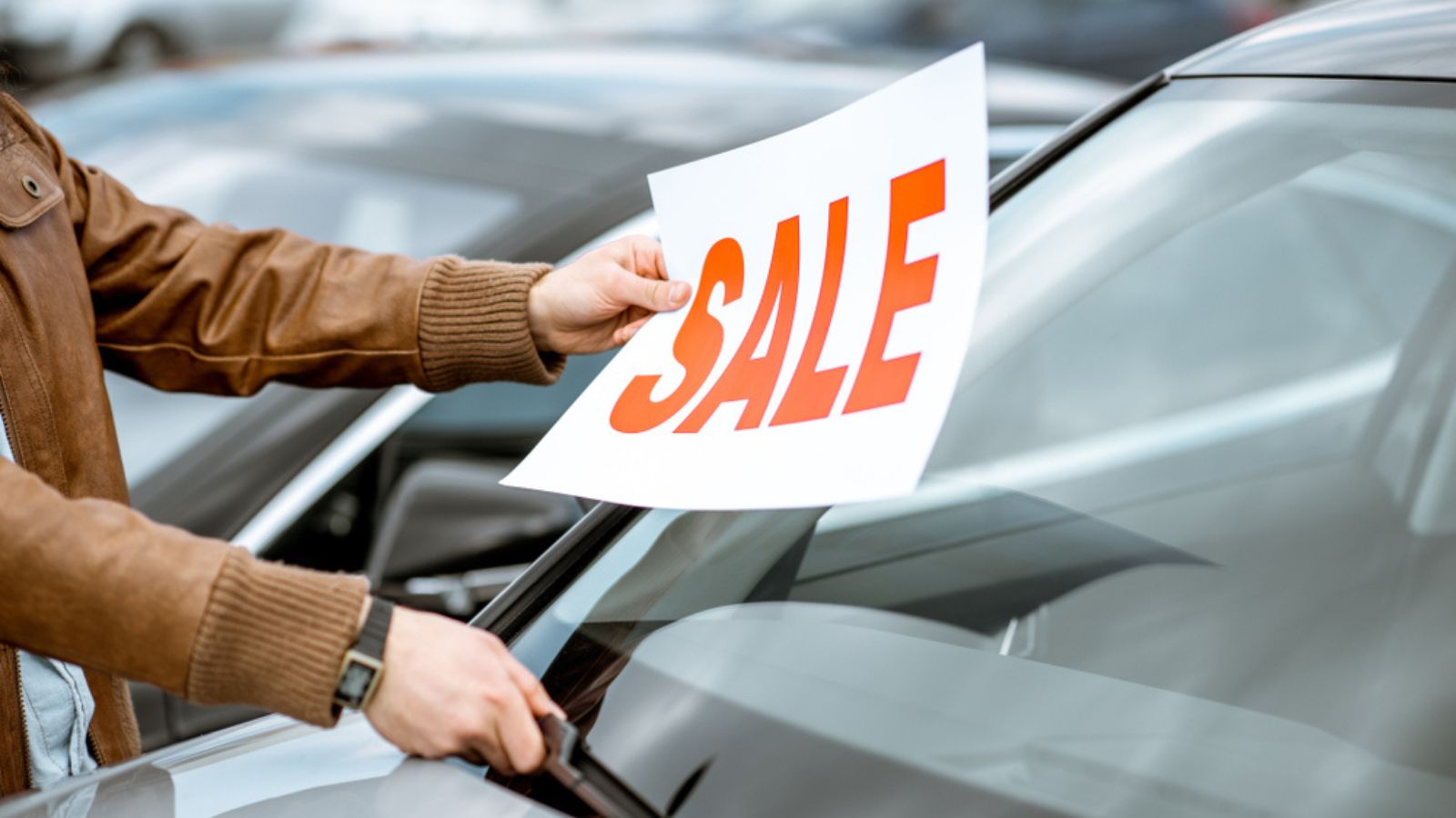 20 Sneaky Car Dealership Scams That Could Trick You Out of Thousands ...
