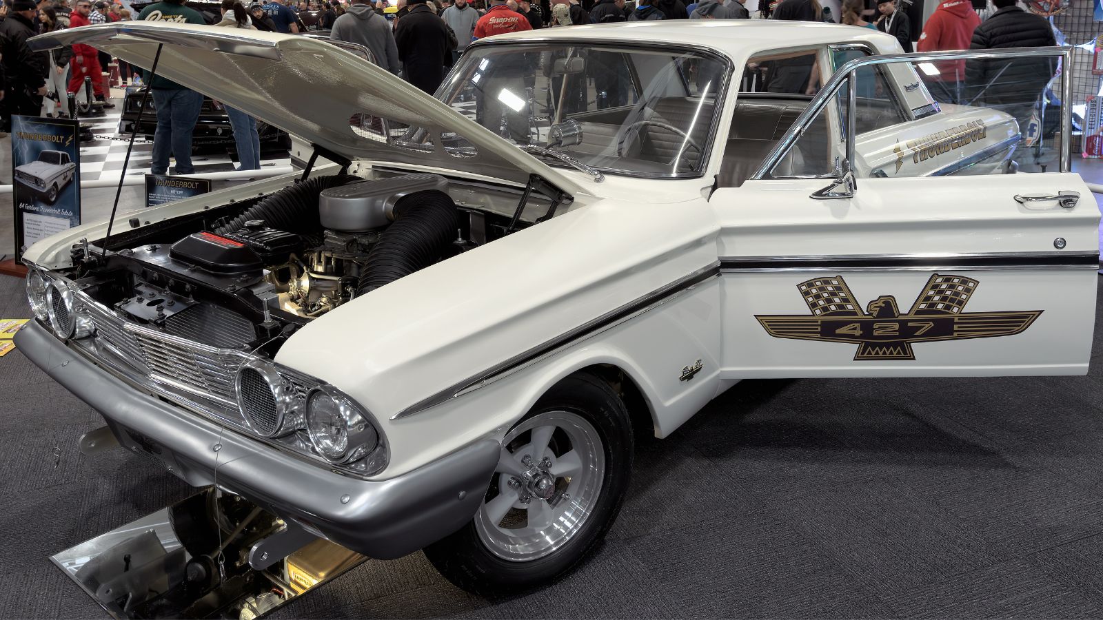 15 Iconic Muscle Cars from the Golden Age of the ’60s - Driver's Drift