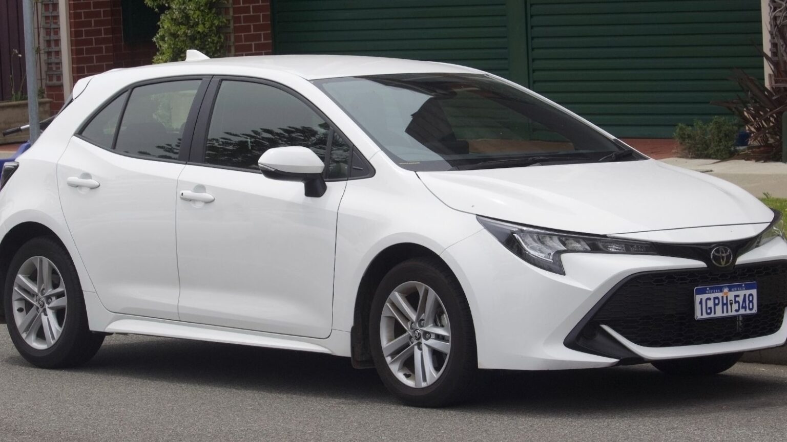 15 Affordable Winter Beater Cars That Are Perfect for Cold-Weather ...