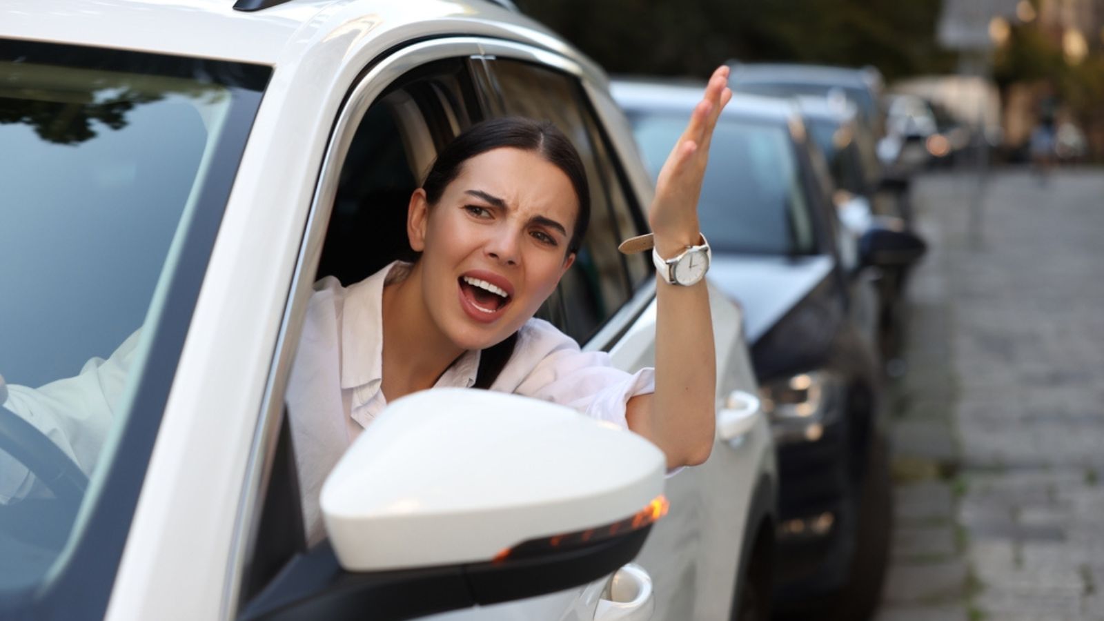 15 Signs You're a Passive-Aggressive Driver - Driver's Drift