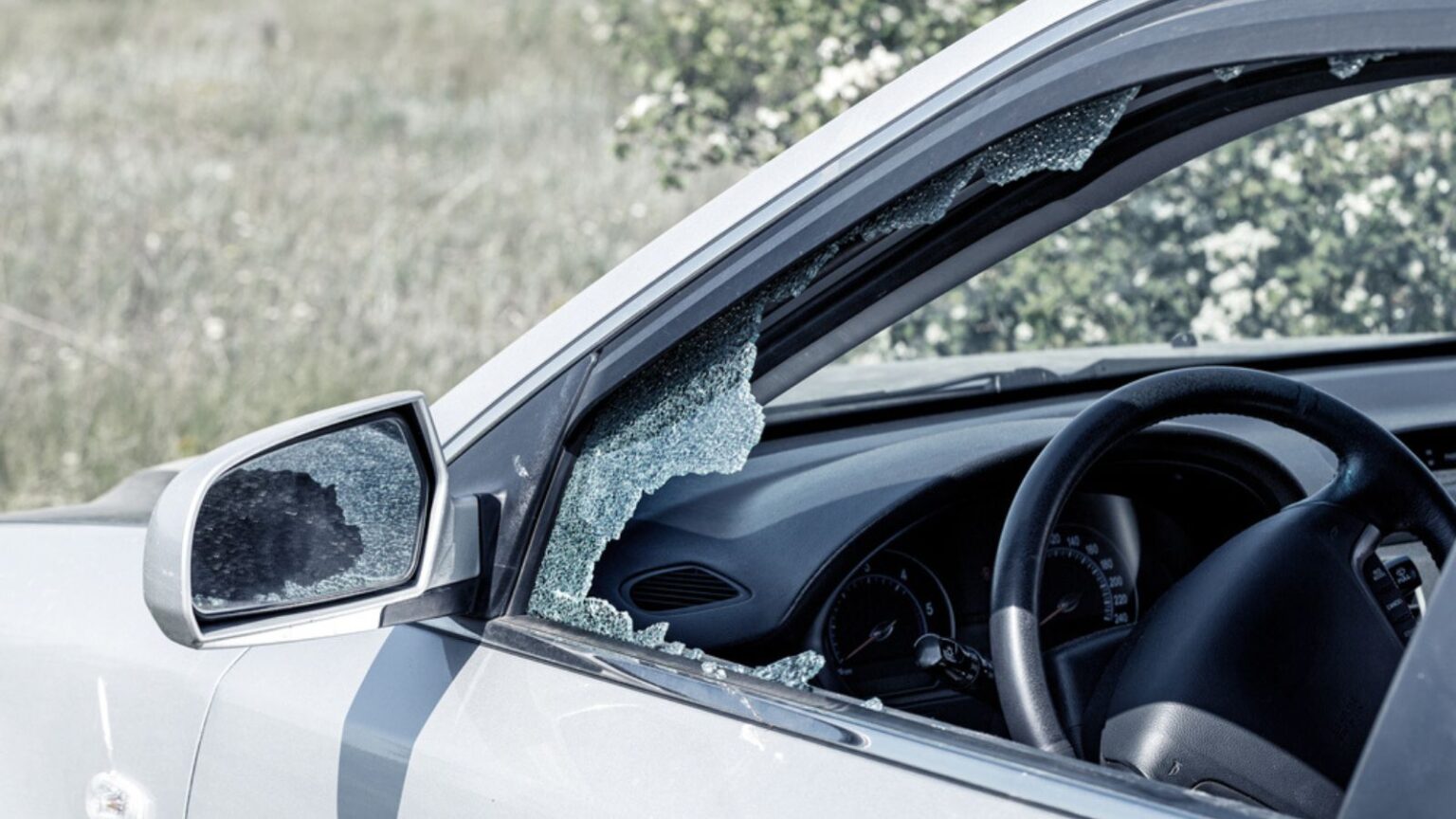 16 Ways to Get Into Your Car When You're Locked Out - Driver's Drift