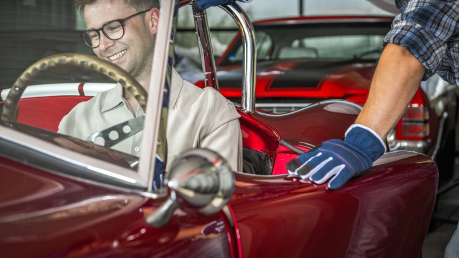 15 Iconic Muscle Cars from the Golden Age of the ’60s - Driver's Drift