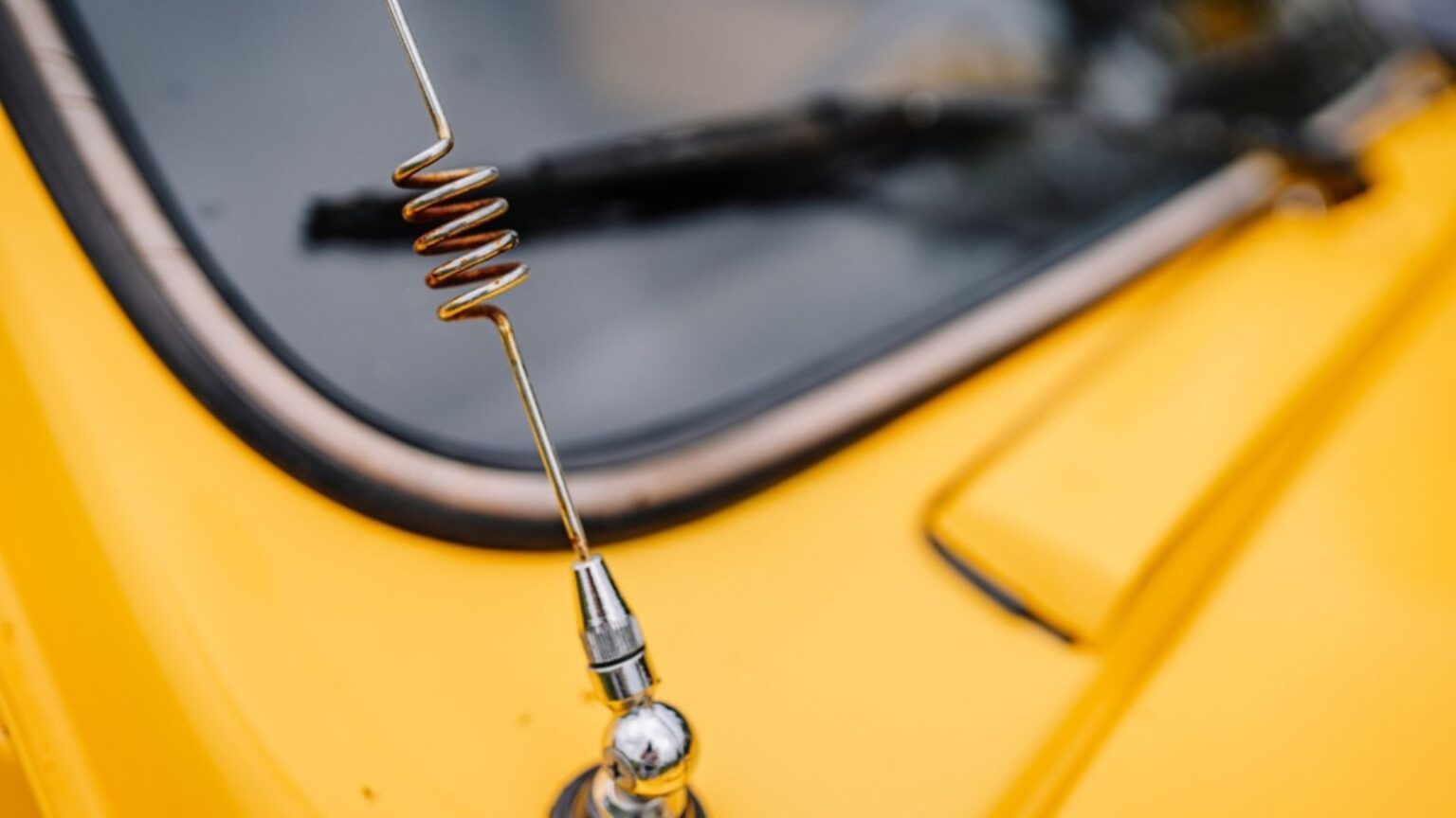 16 Ways to Get Into Your Car When You're Locked Out - Driver's Drift