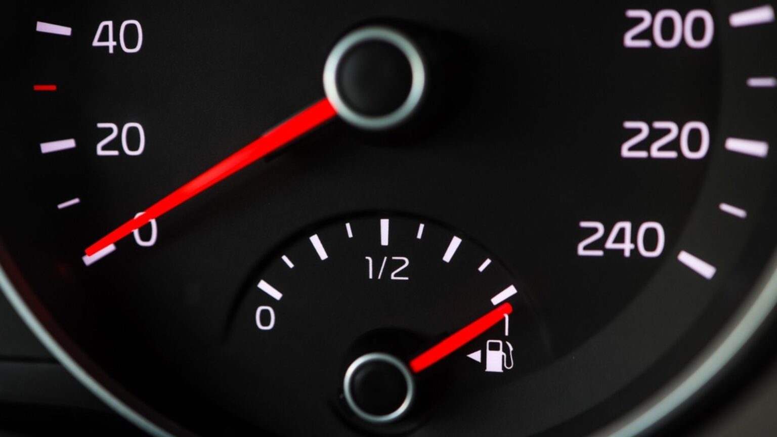 15 Noteworthy Differences Between American and European Cars - Driver's ...