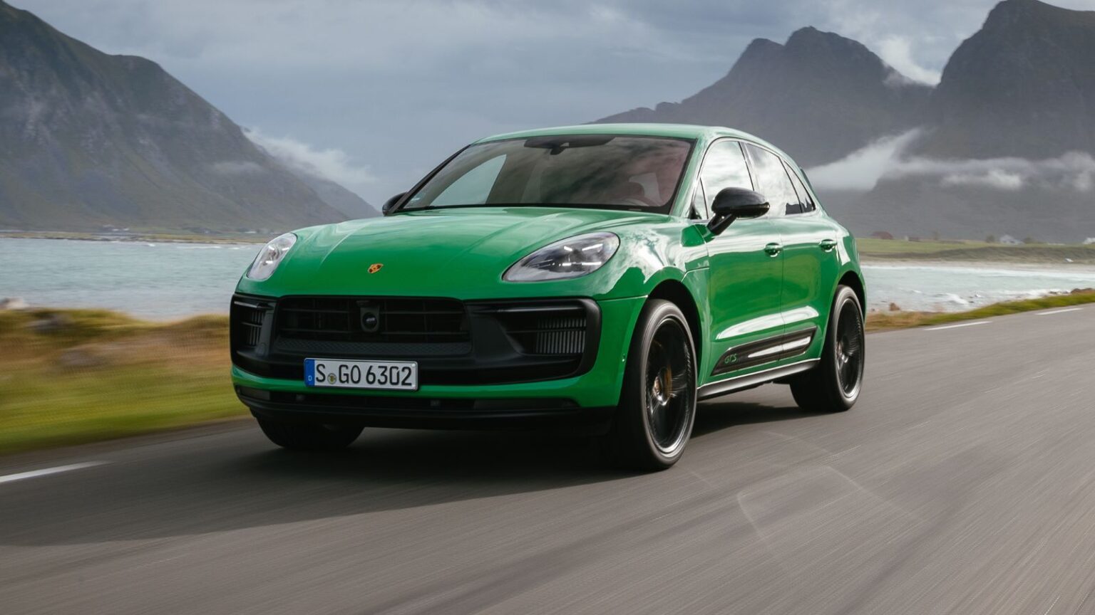 15 Noteworthy Differences Between American and European Cars - Driver's ...