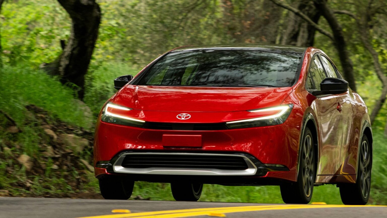 16 Plug-In Hybrids Giving the Longest Range on Electric Power Alone ...