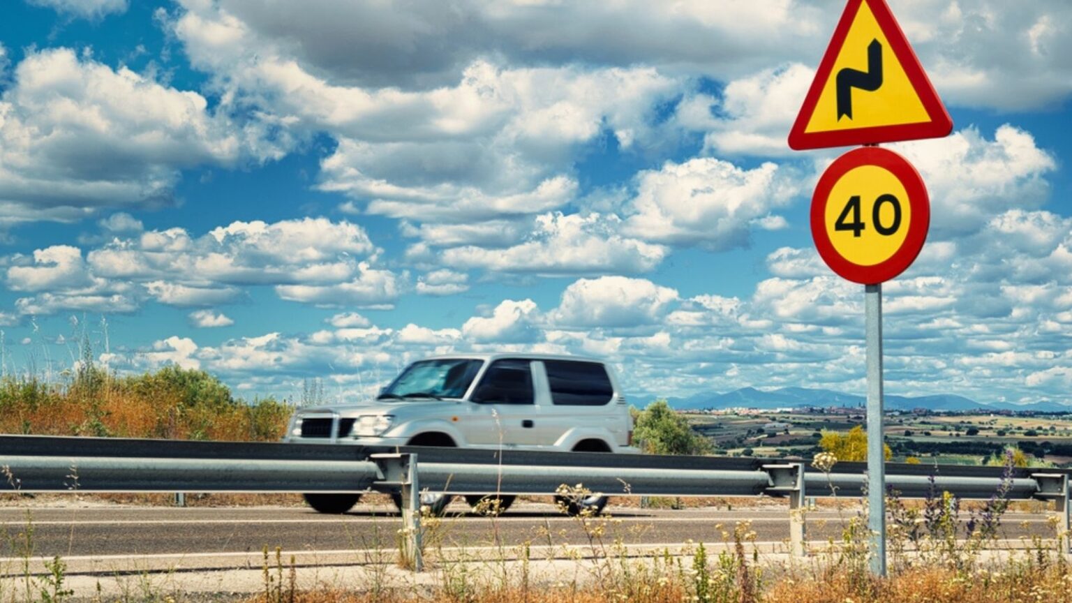 13 Car Safety Features Everyone Should Be Familiar With - Driver's Drift