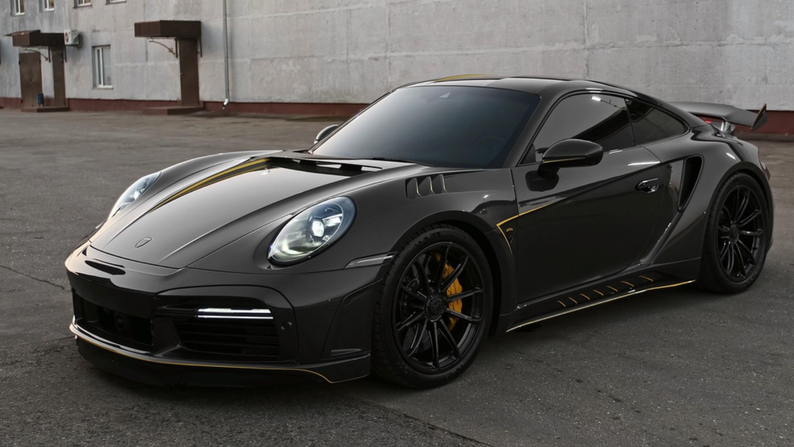 12 Affordable Sports Cars That Can Go Head-to-head With the Porsche 911 ...