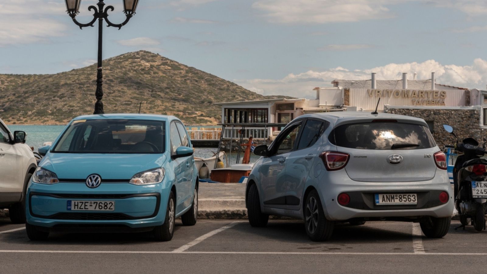 15 Signs You're a Passive-Aggressive Driver - Driver's Drift