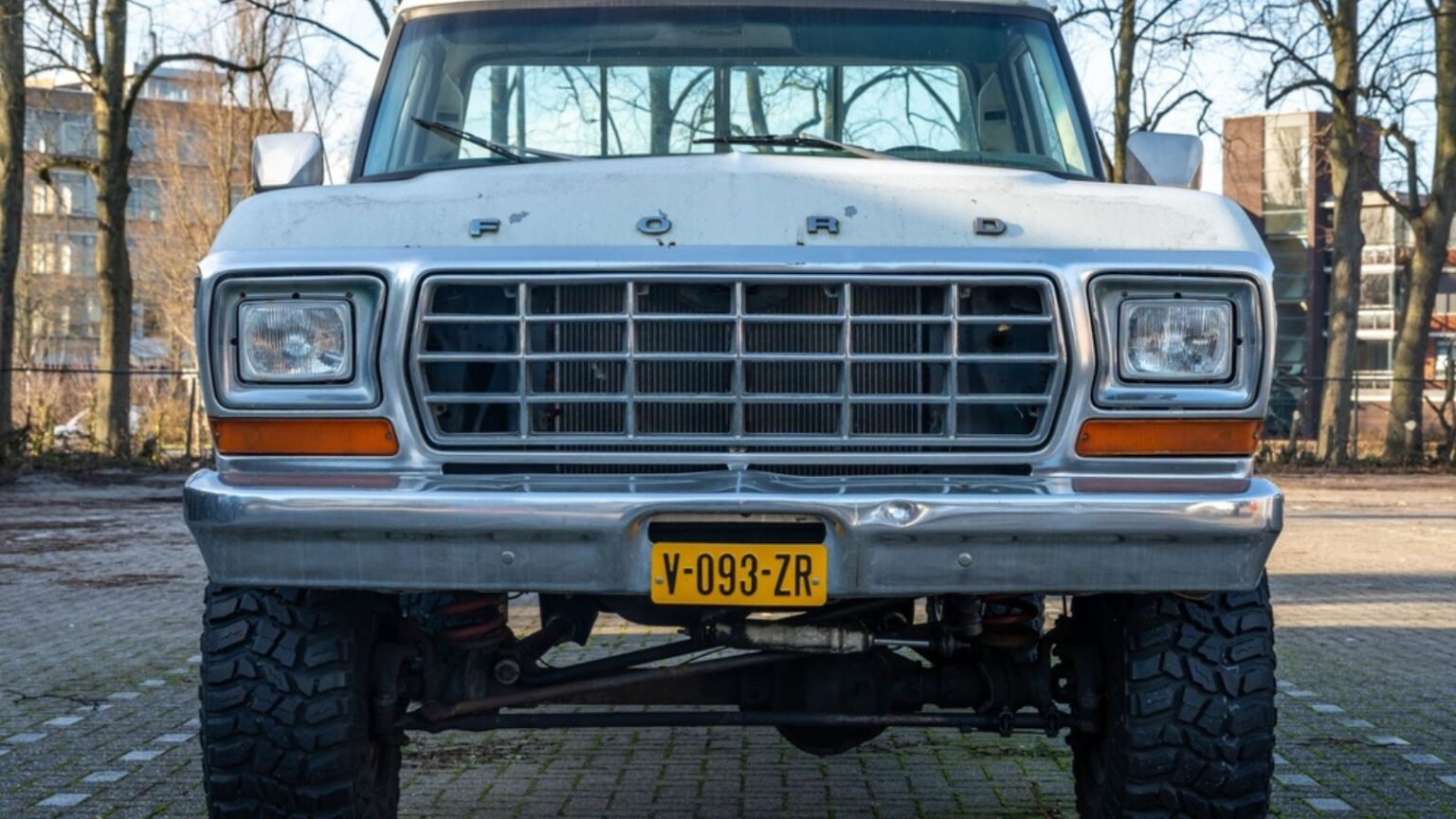 15 Classic Cars That Still Fly Off the Lot - Driver's Drift