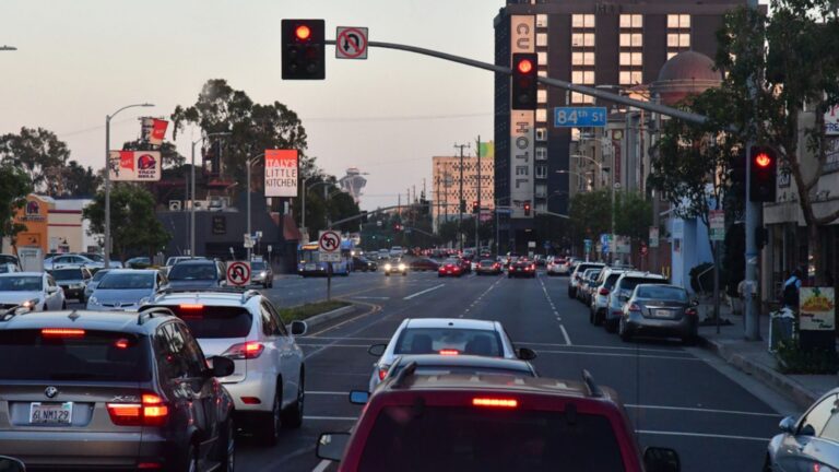 18 Driving Laws You’ve Been Breaking Without Knowing - Driver's Drift